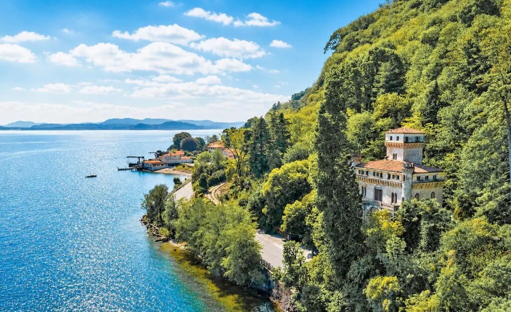 Sul Lago Maggiore in vendita il Castello Pellegrini che fu di ...